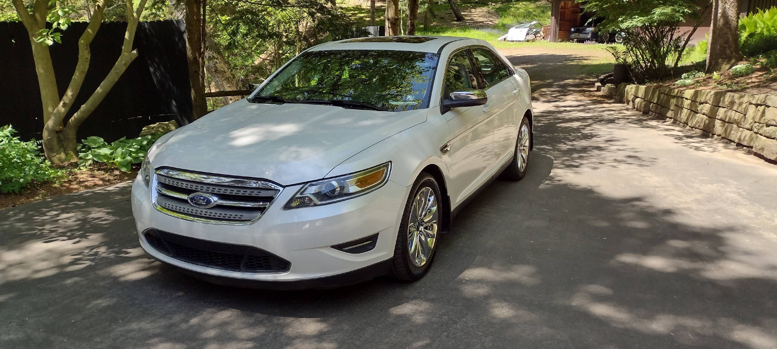 One-Owner 2012 Ford Taurus Limited - Hemmings.com