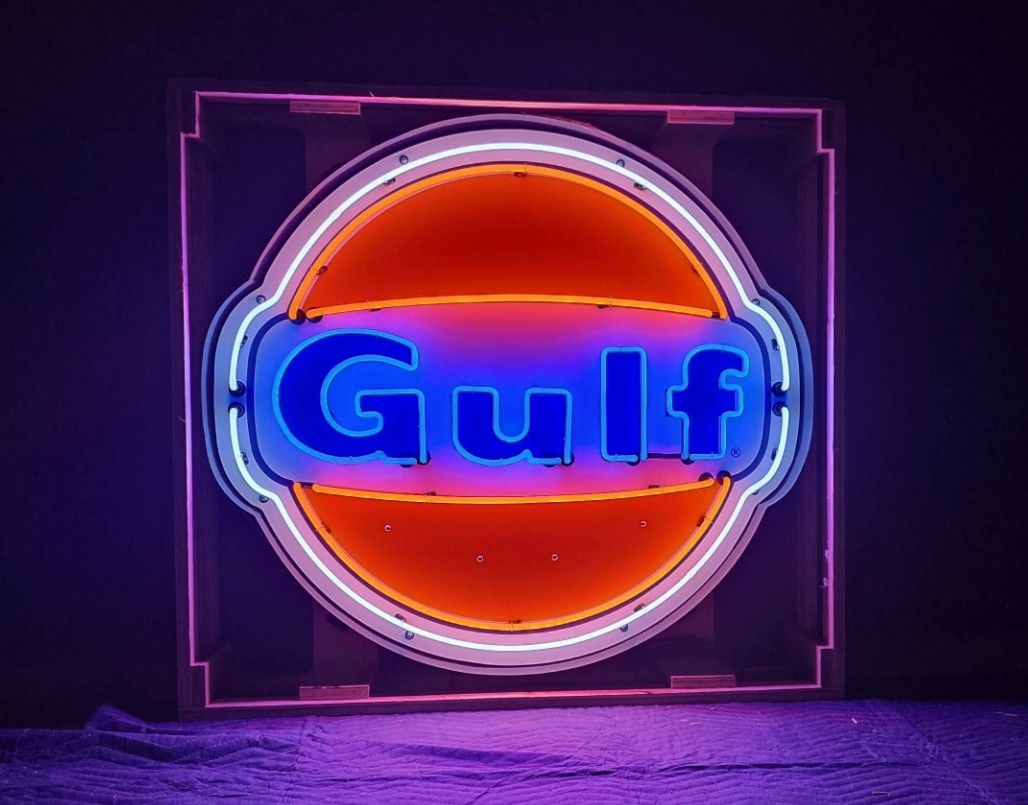 Sold - No-Reserve Gulf Oil Neon Sign - Hemmings.com
