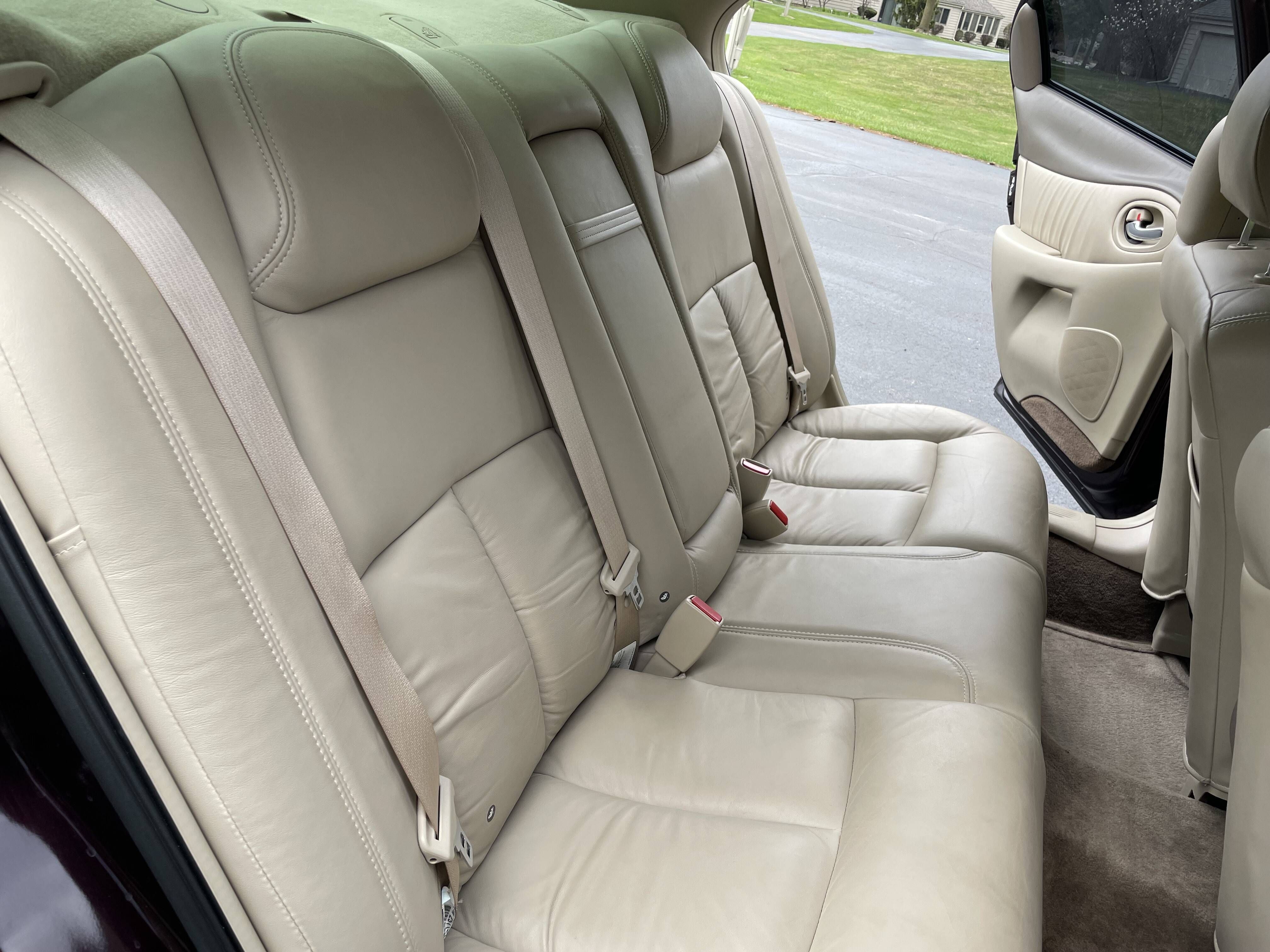 2003 Oldsmobile Aurora Sedan Final 500 Series - Hemmings.com